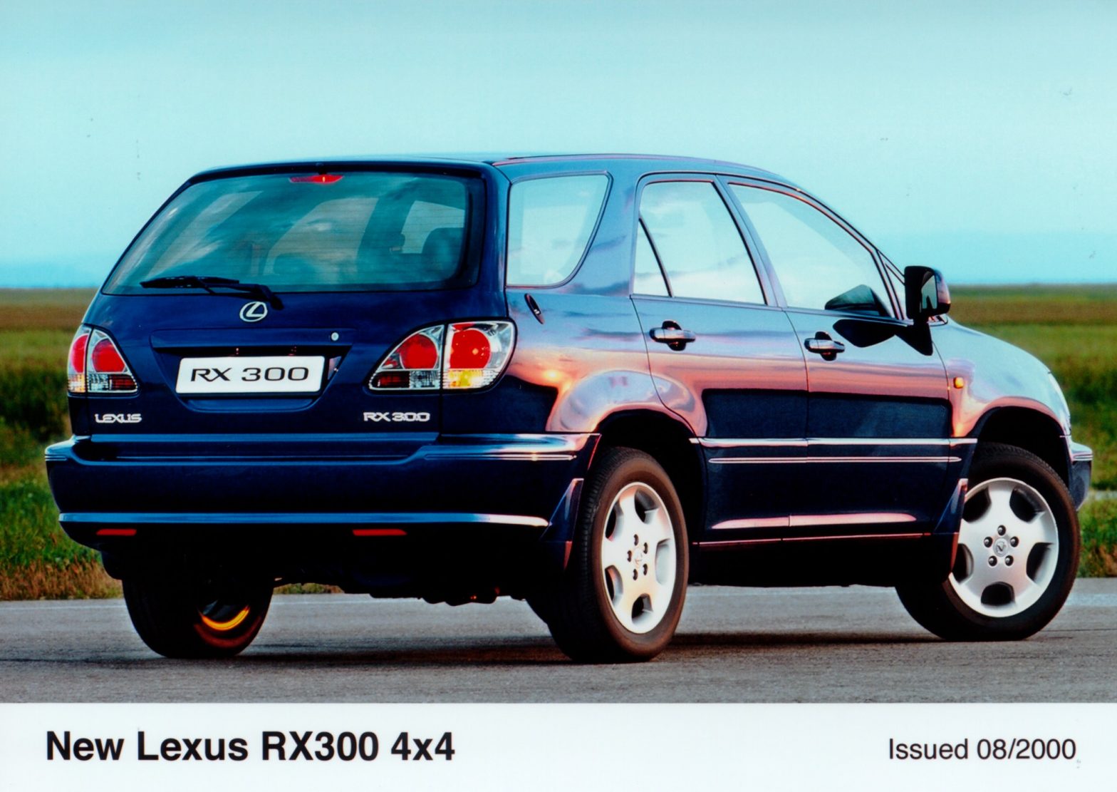 RX 300 Archive (2000 - 2003) - Lexus Media Site