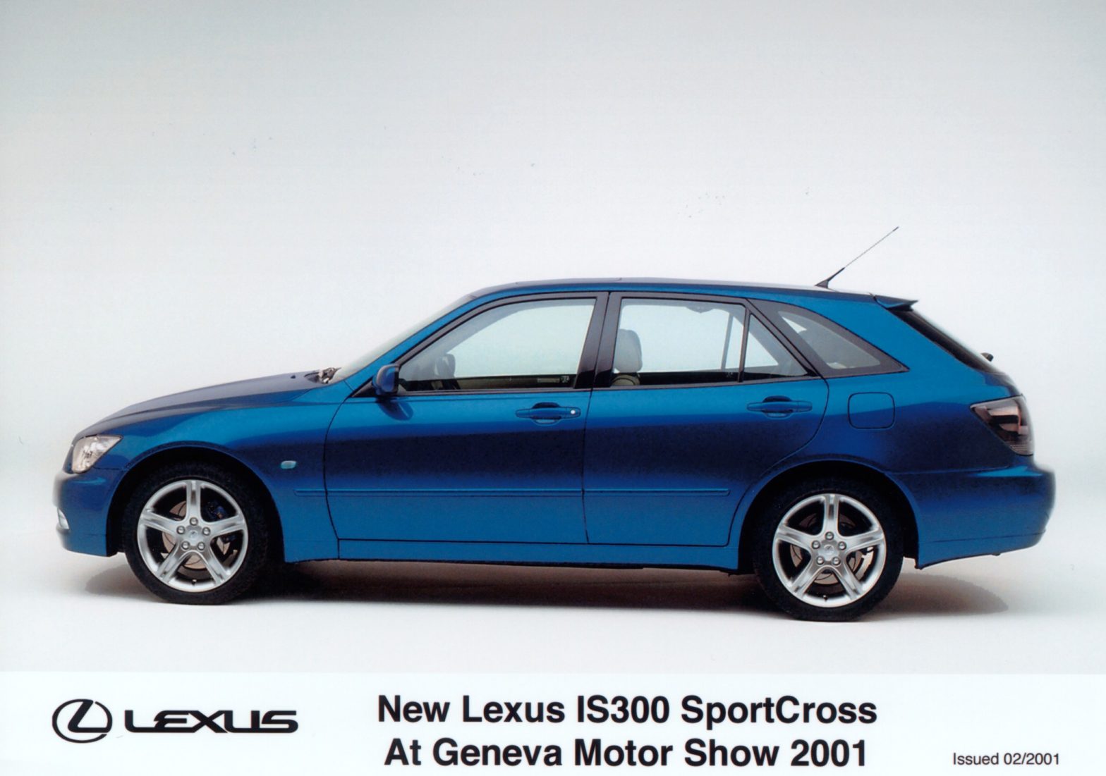 IS 300 / SportCross Archive (2001 - 2005) - Lexus Media Site