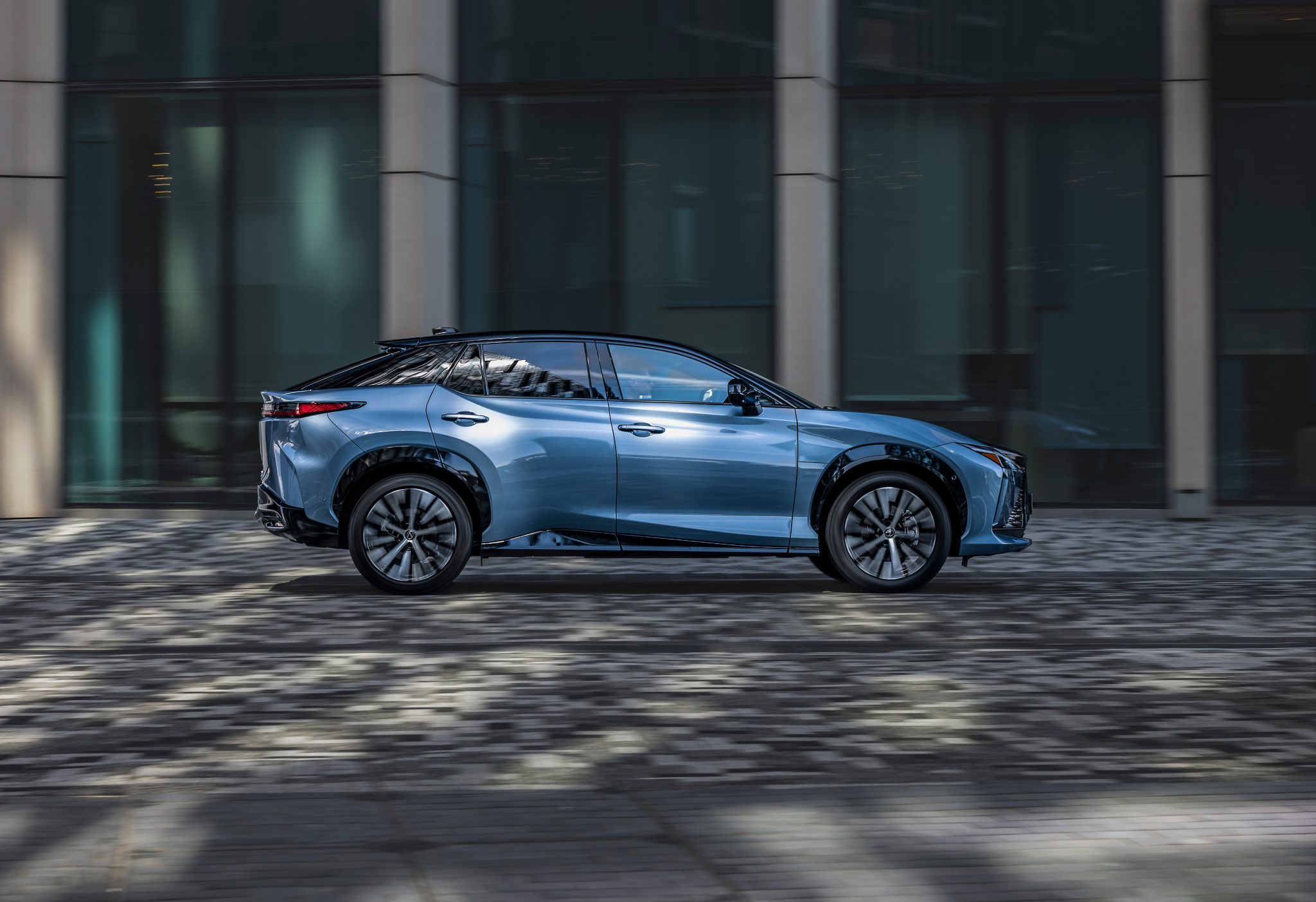 RZ - Lexus Media Site